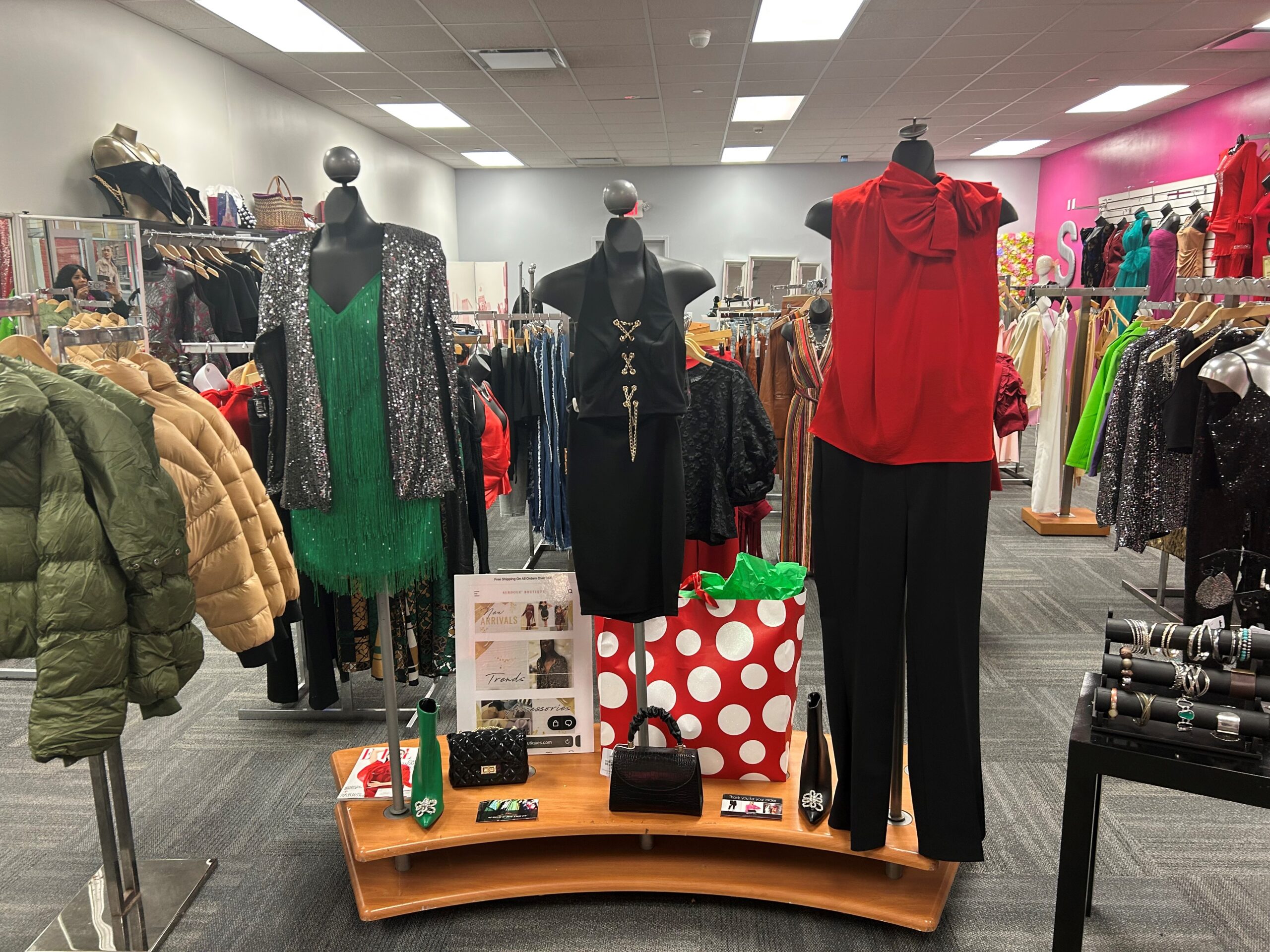 Surdoue Boutiques - ICIC